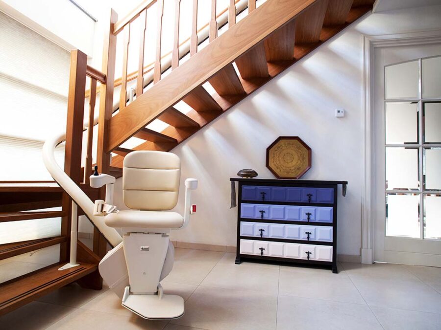 Freecurve • Handicare Stairlift • Savaria Asia